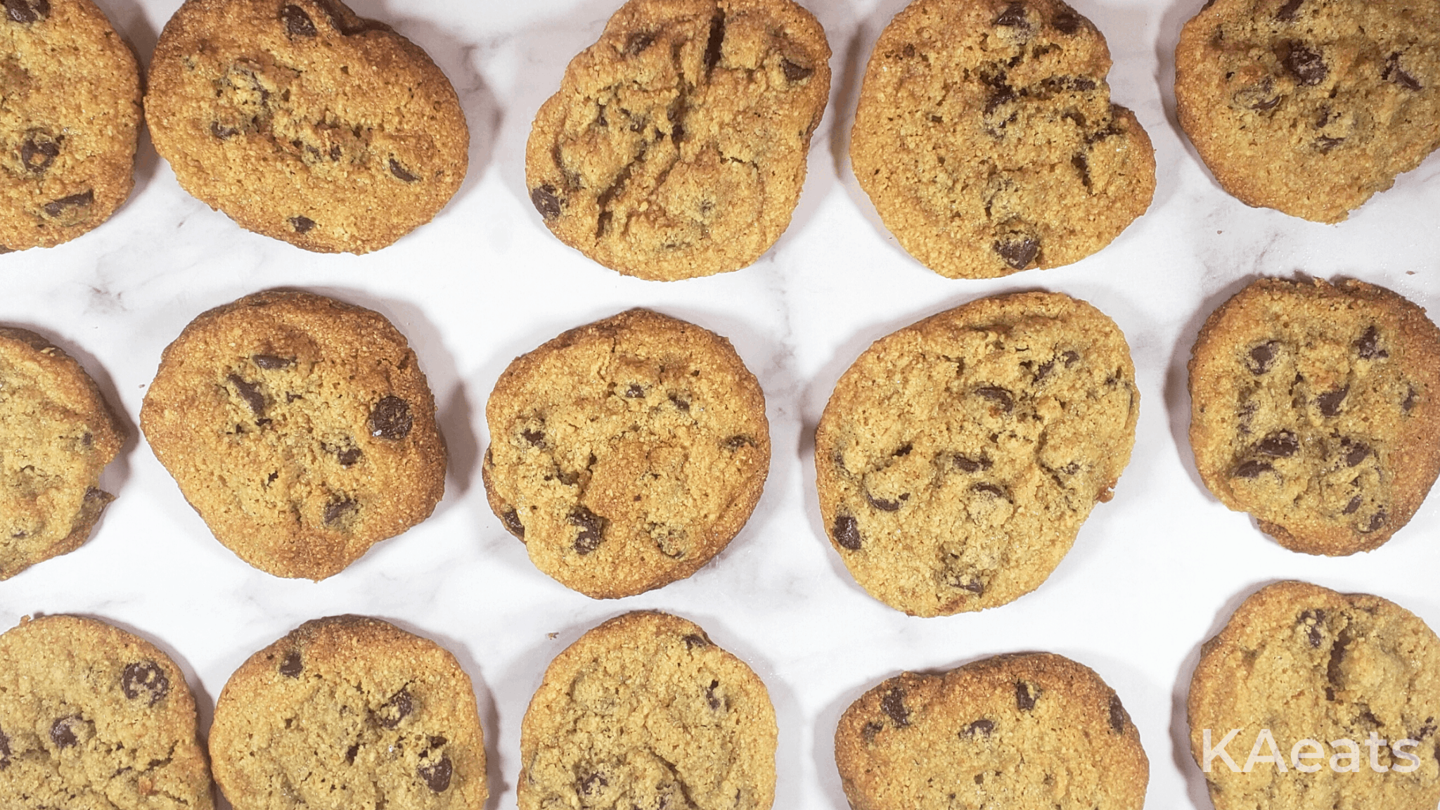 KETO CHOCOLATE CHIP COOKIES - KA eats